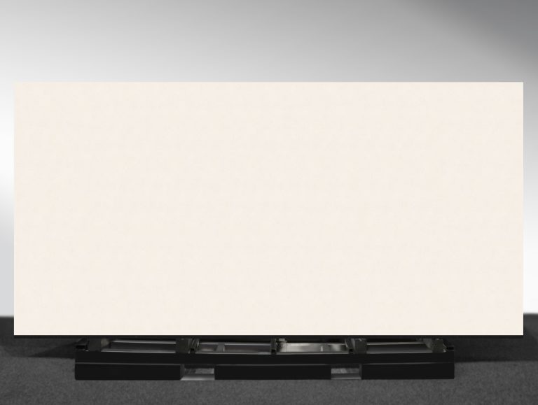 Luna White Quantum Zero Slab Polished